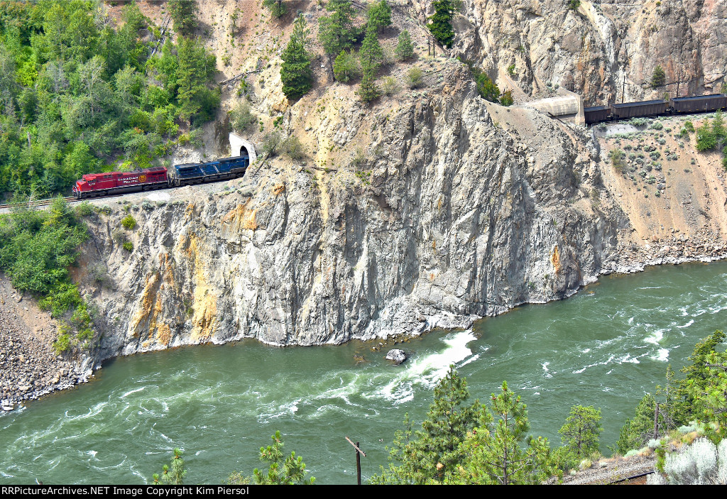 CP 8104 CEFX 1054 Coal Loads